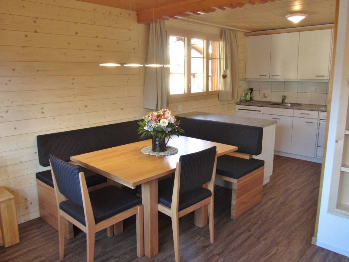 62 M² Apartment ∙ 2 Bedrooms ∙ 5 Guests - Adelboden