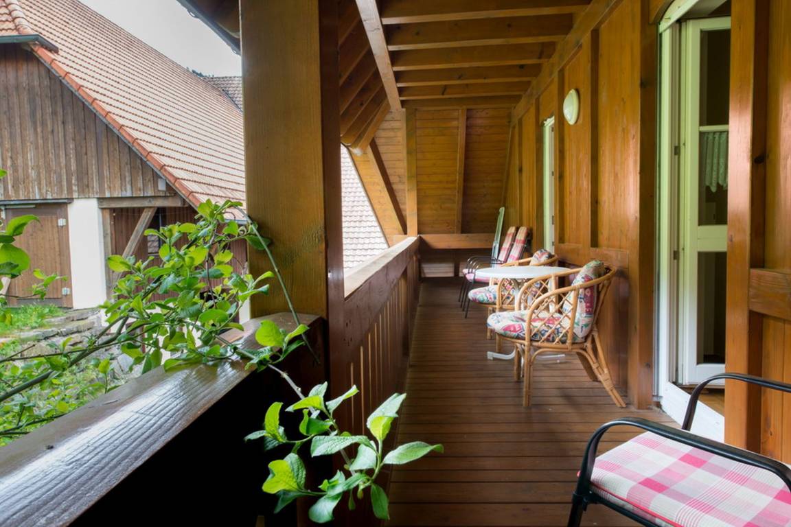 65 M² Huoneisto ∙ 2 Makuuhuonetta ∙ 5 Vierasta - Gengenbach