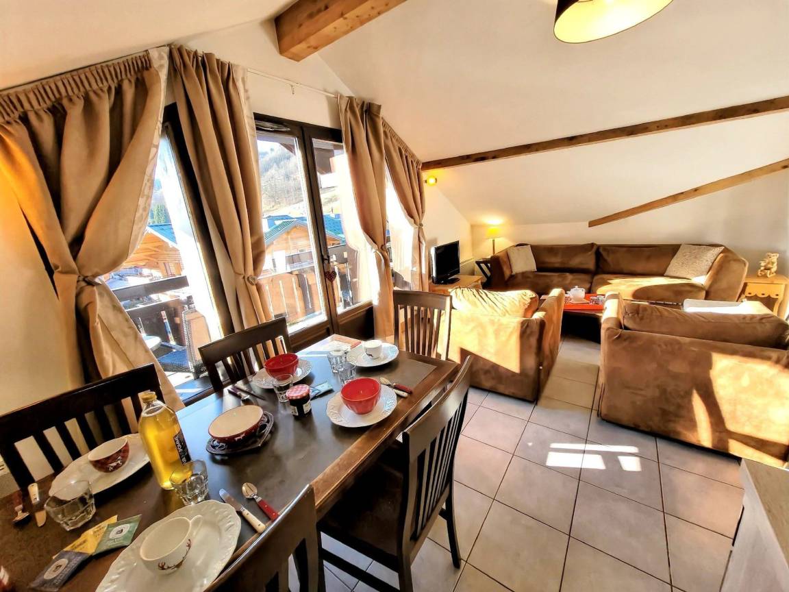48 M² Appartement ∙ 3 Chambres ∙ 8 Personnes - Cluses