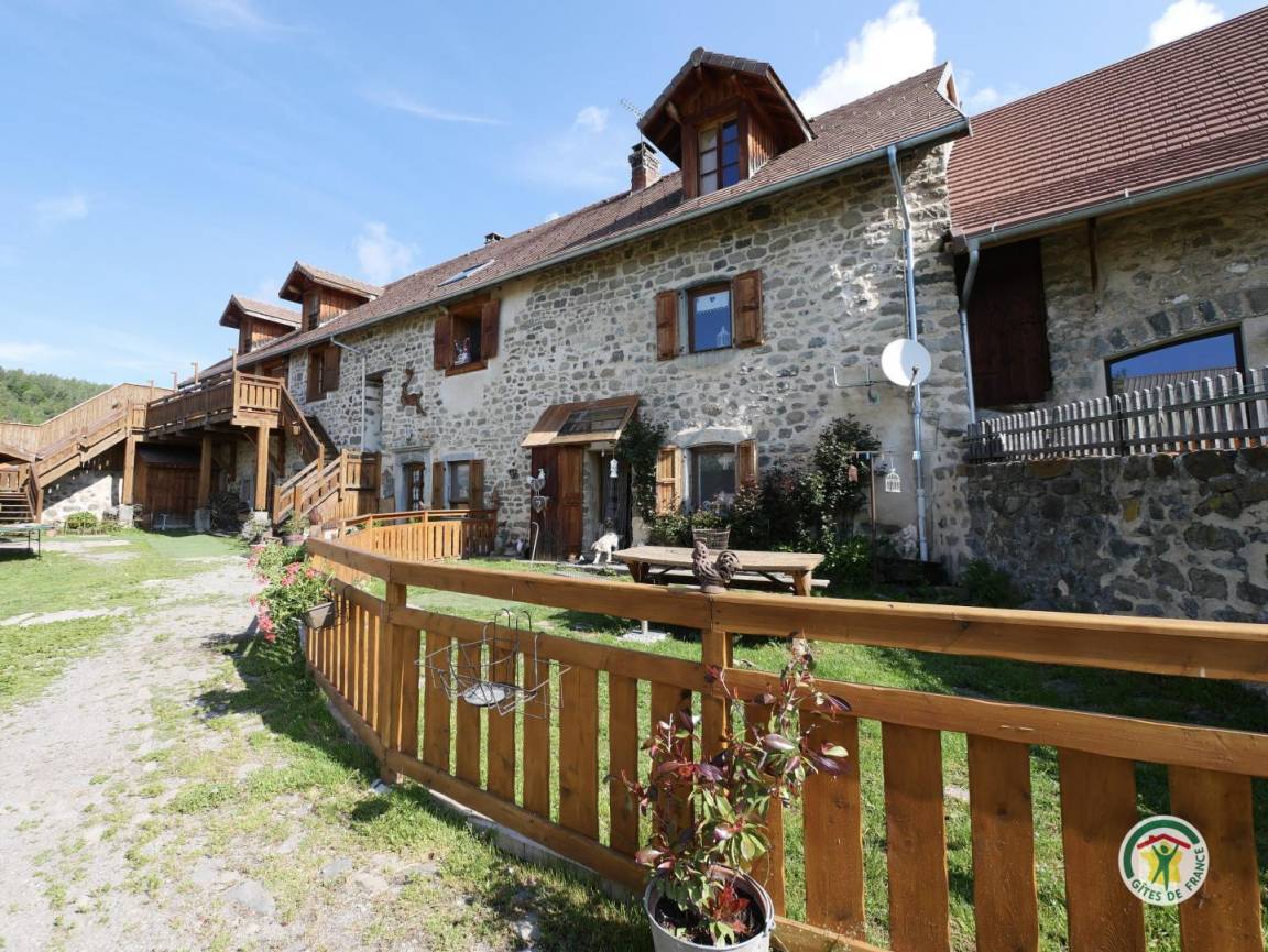 60 M² Gîte ∙ 2 Chambres ∙ 6 Personnes - Hautes-Alpes