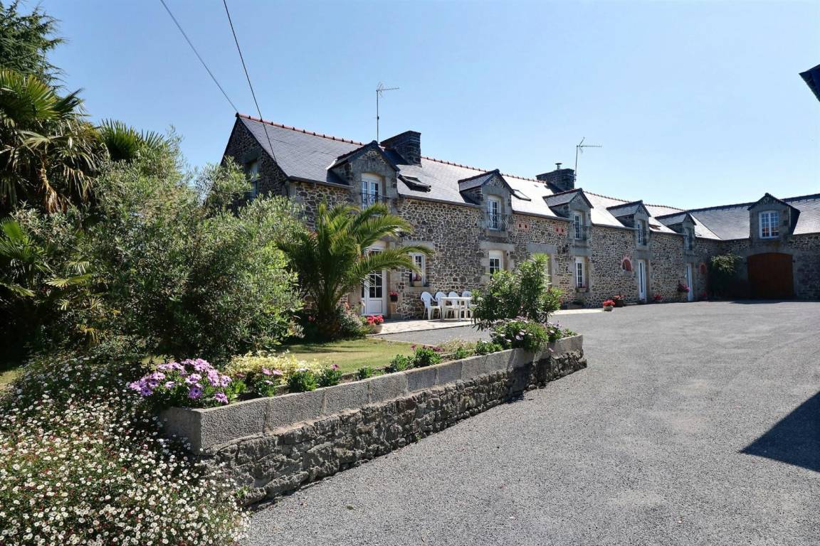 57 M² Gîte ∙ 2 Chambres ∙ 4 Personnes - Saint-Briac-sur-Mer
