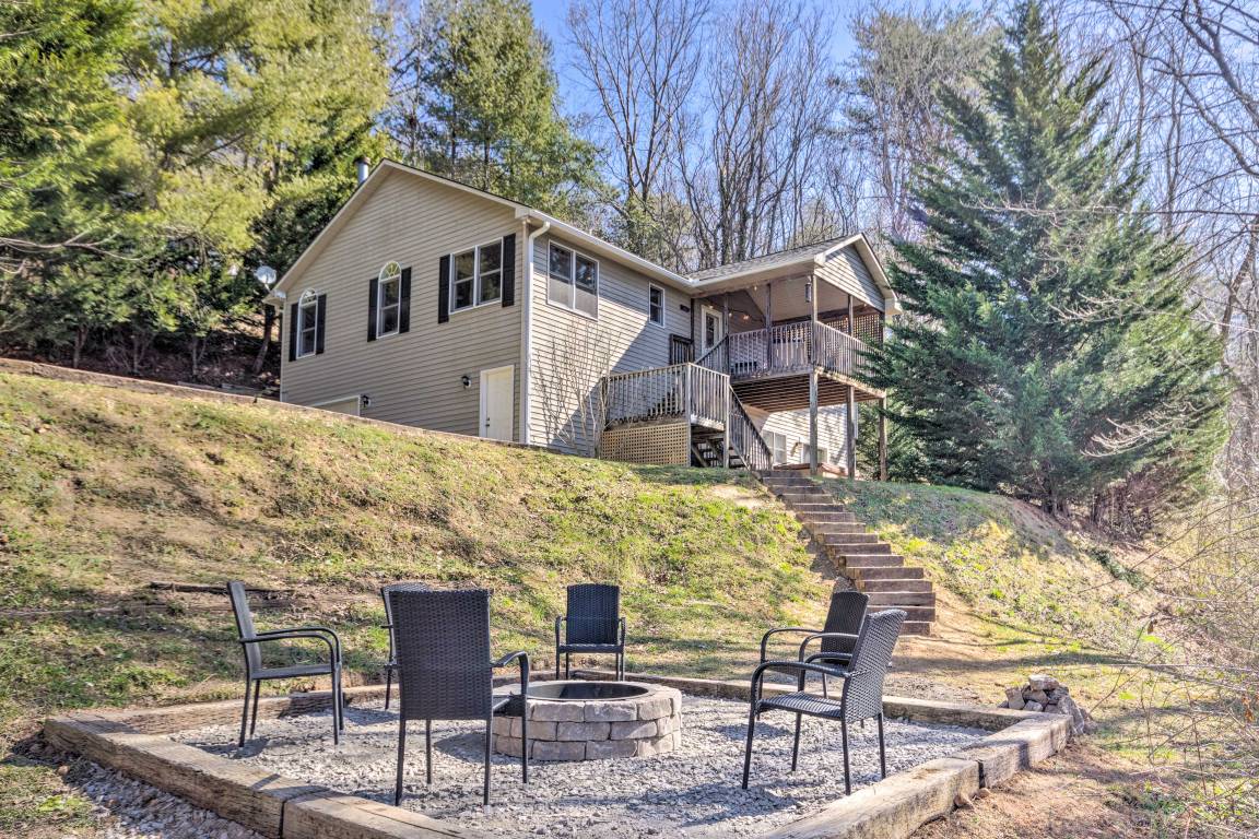 278 M² House ∙ 5 Bedrooms ∙ 10 Guests - Asheville, NC