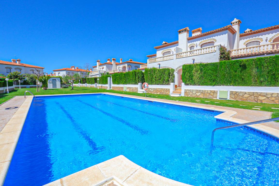 100 M² Casa ∙ 3 Habitaciones ∙ 6 Huéspedes - Miami Platja