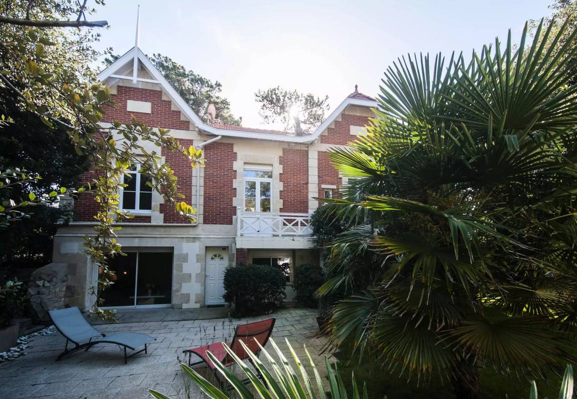 220 M² House ∙ 5 Bedrooms ∙ 9 Guests - Soulac-sur-Mer