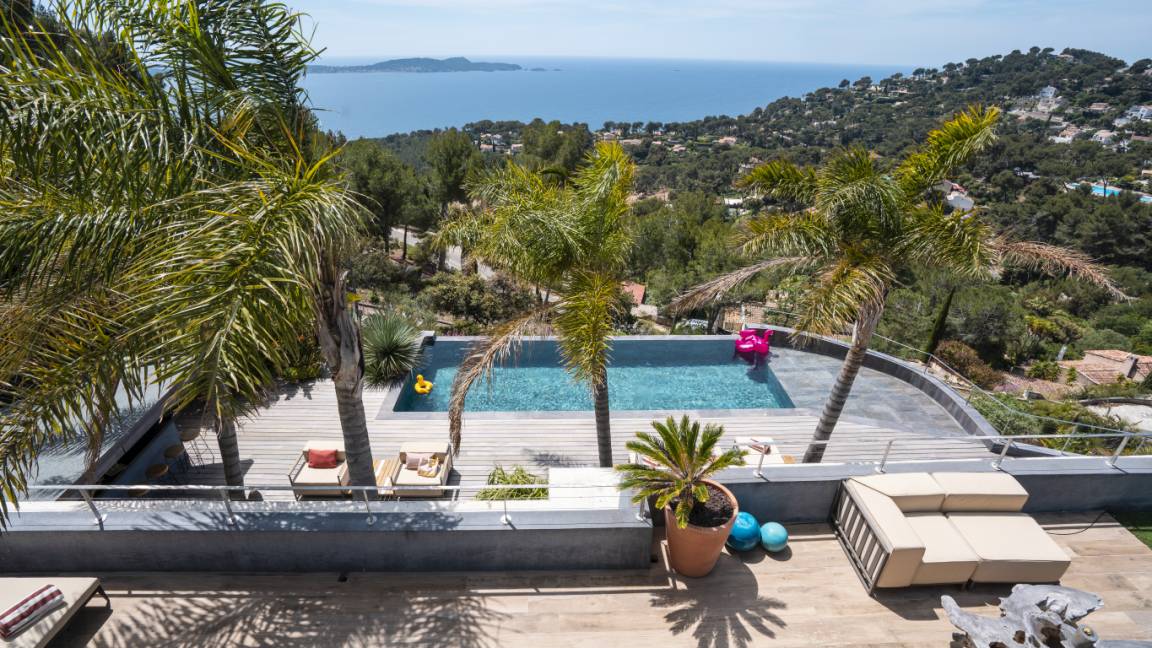 325 M² Ferienhaus ∙ 5 Schlafzimmer ∙ 12 Gäste - Porquerolles