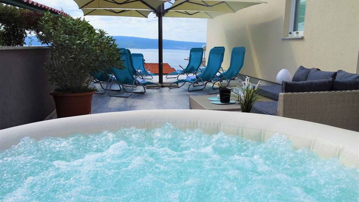 74 M² Appartement ∙ 2 Chambres ∙ 4 Personnes - Crikvenica
