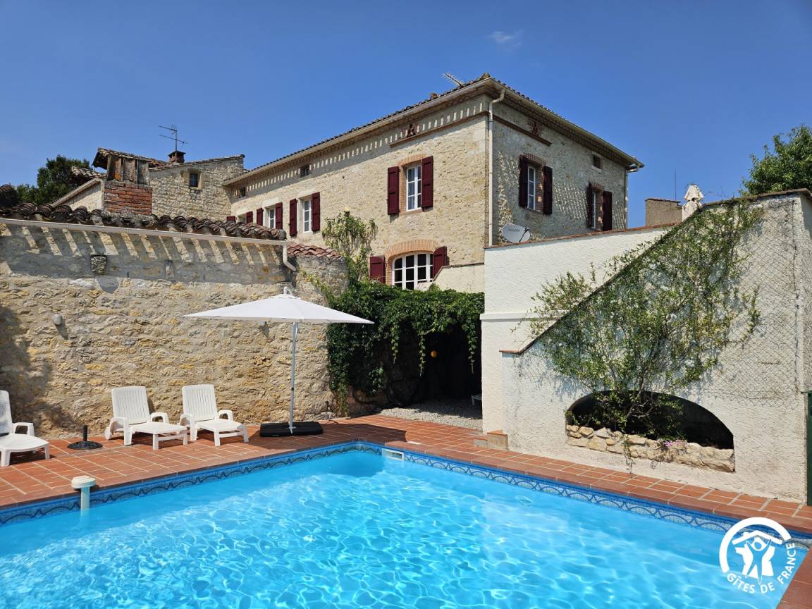 250 M² Gîte ∙ 6 Chambres ∙ 12 Personnes - Albi