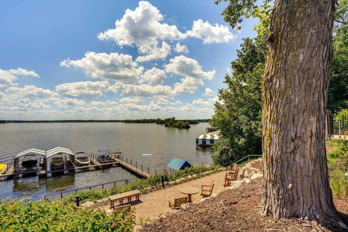 92 M² Apartment ∙ 2 Bedrooms ∙ 4 Guests - Minnesota