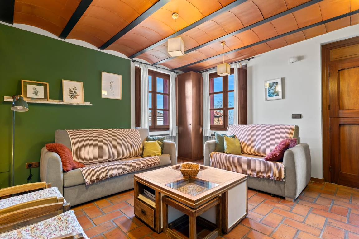 75 M² Casa ∙ 2 Habitaciones ∙ 6 Huéspedes - San Esteban