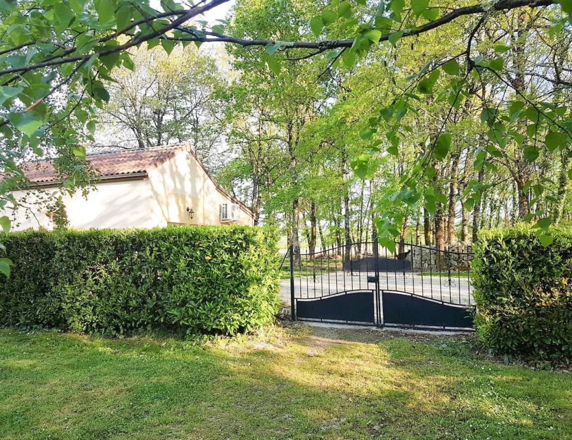 58 M² Gîte ∙ 1 Chambre ∙ 2 Personnes - Duravel