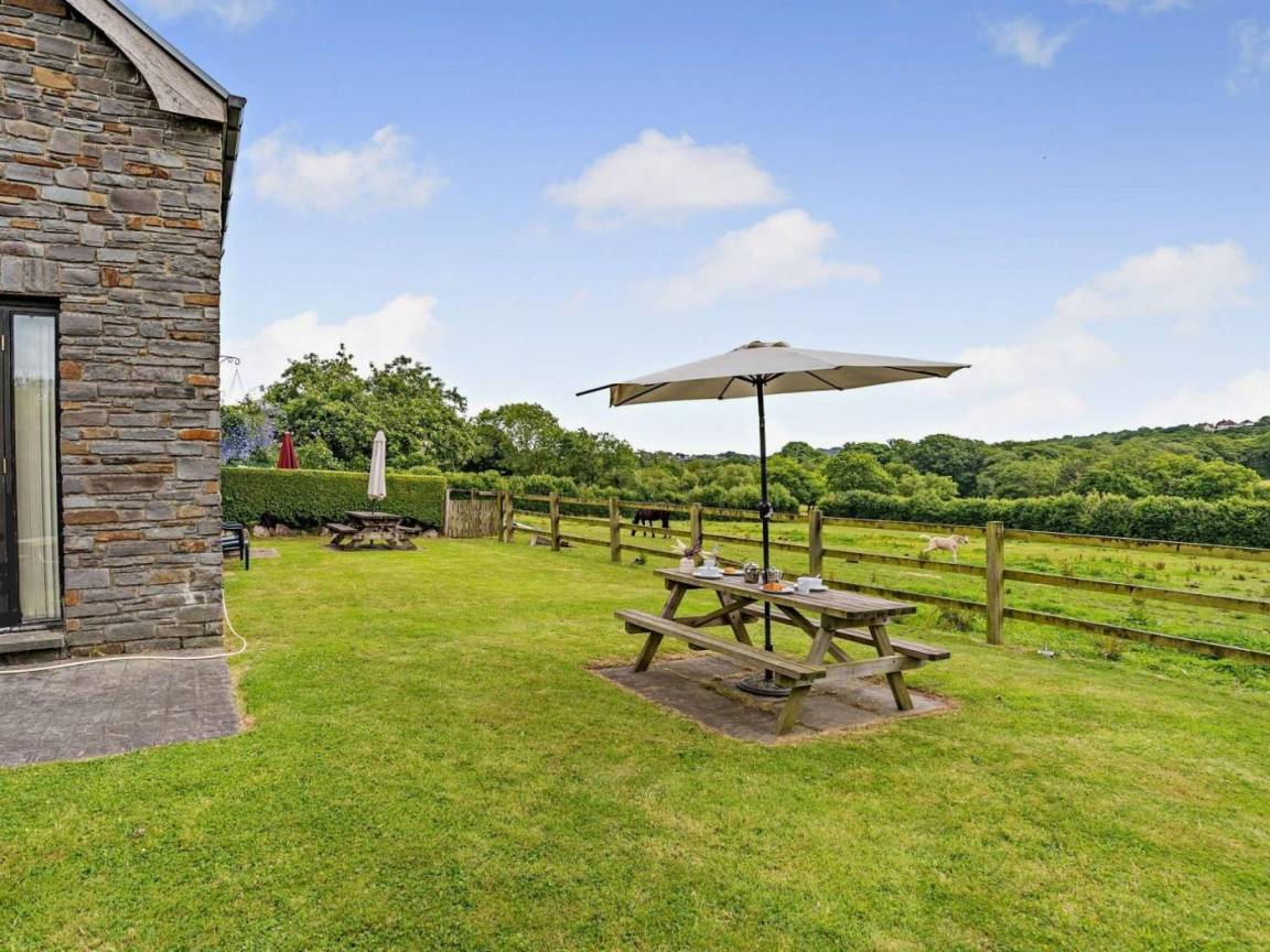 Cottage ∙ 2 Bedrooms ∙ 4 Guests - The Mumbles