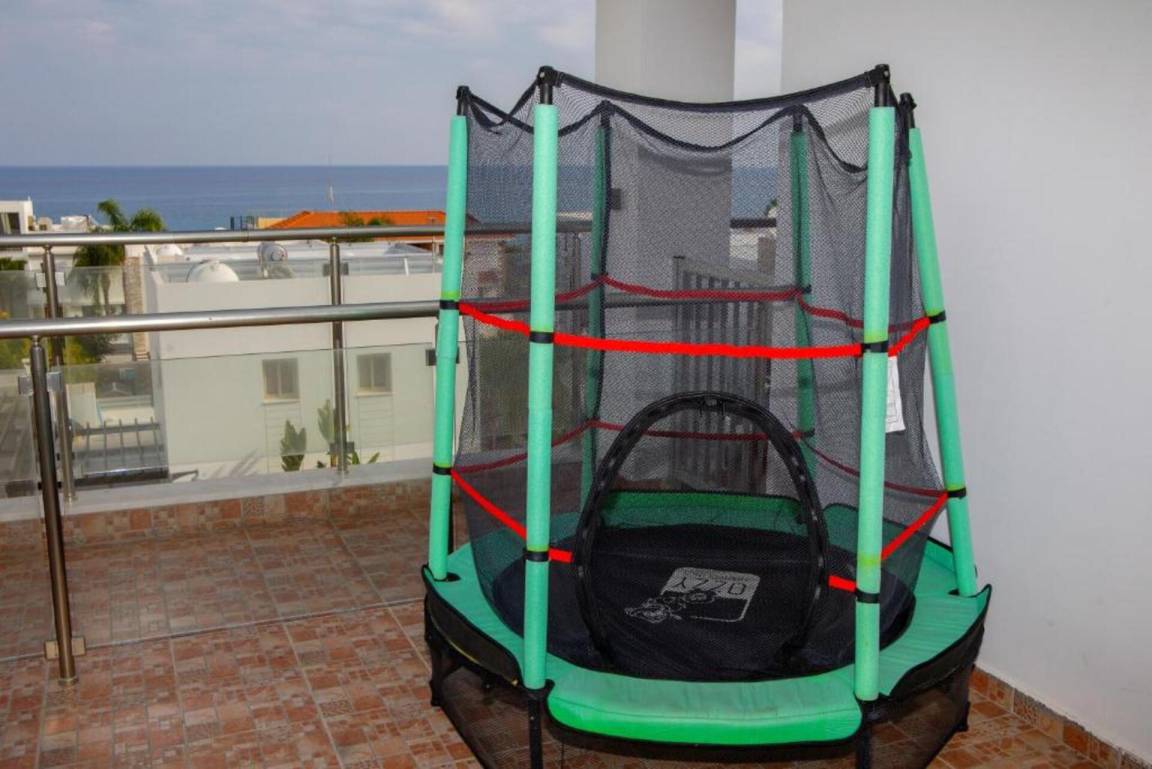 135 M² Apartment ∙ 2 Bedrooms ∙ 6 Guests - Protaras