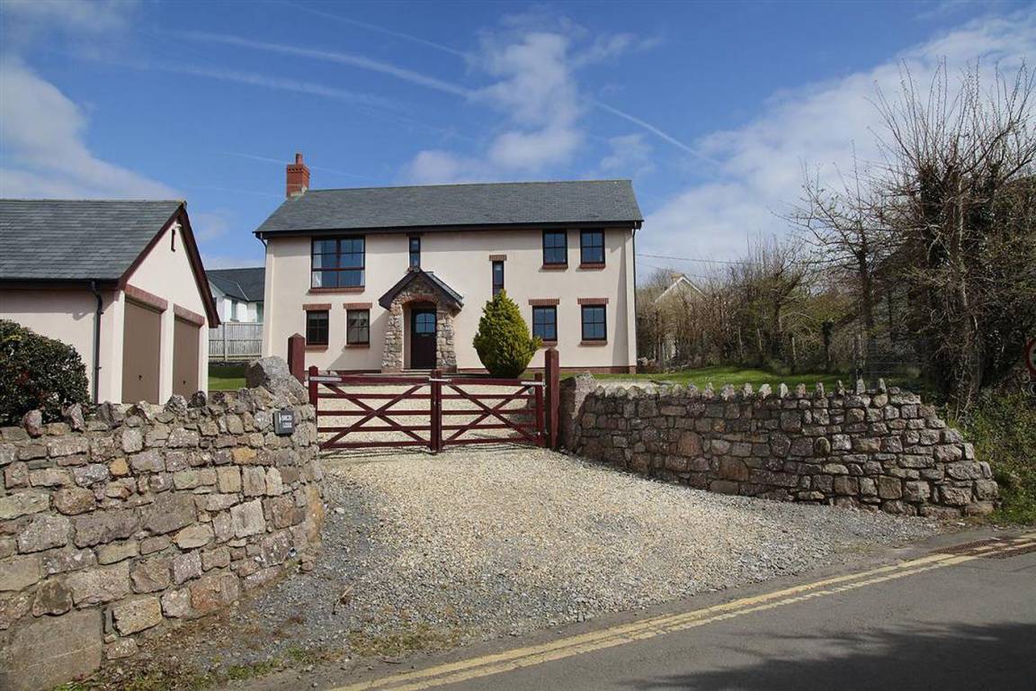 Cottage ∙ 4 Bedrooms ∙ 8 Guests - Rhossili