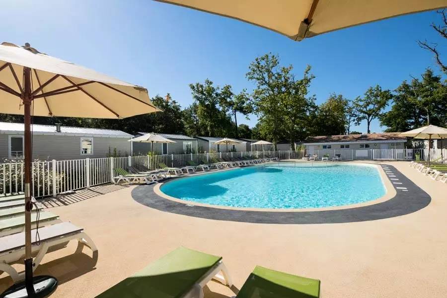 35 M² Mobil-home ∙ 2 Chambres ∙ 4 Personnes - Royan