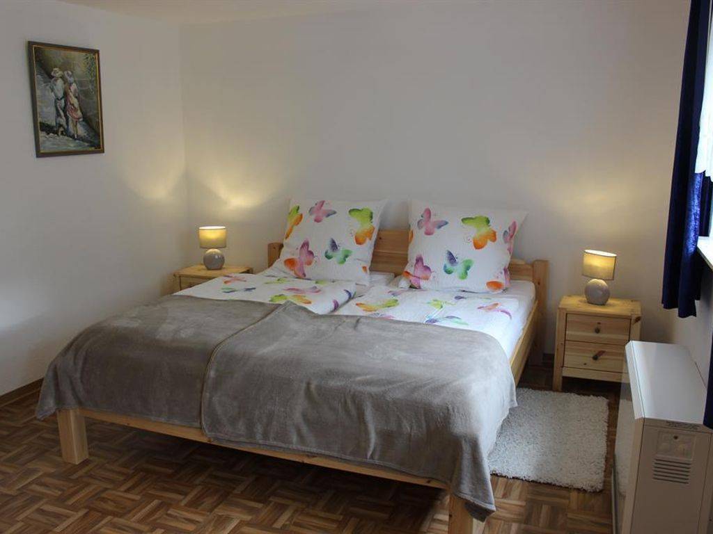 70 M² Huis ∙ 2 Slaapkamers ∙ 3 Gasten - Emden