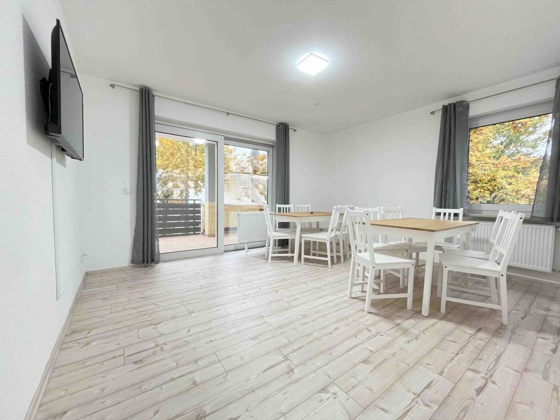 125 M² Apartment ∙ 4 Bedrooms ∙ 10 Guests - Regensburg
