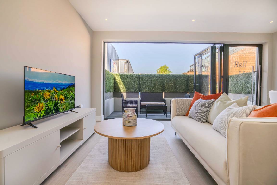 Apartment ∙ 2 Bedrooms ∙ 4 Guests - Surbiton