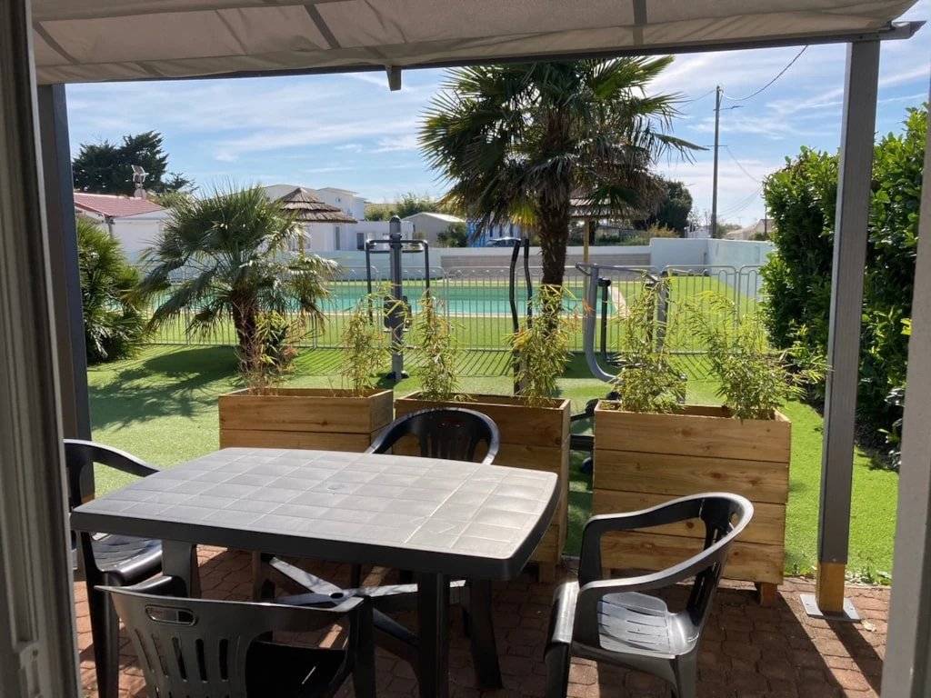 27 M² Camping ∙ 1 Chambre ∙ 2 Personnes - Saint-Georges-de-Didonne