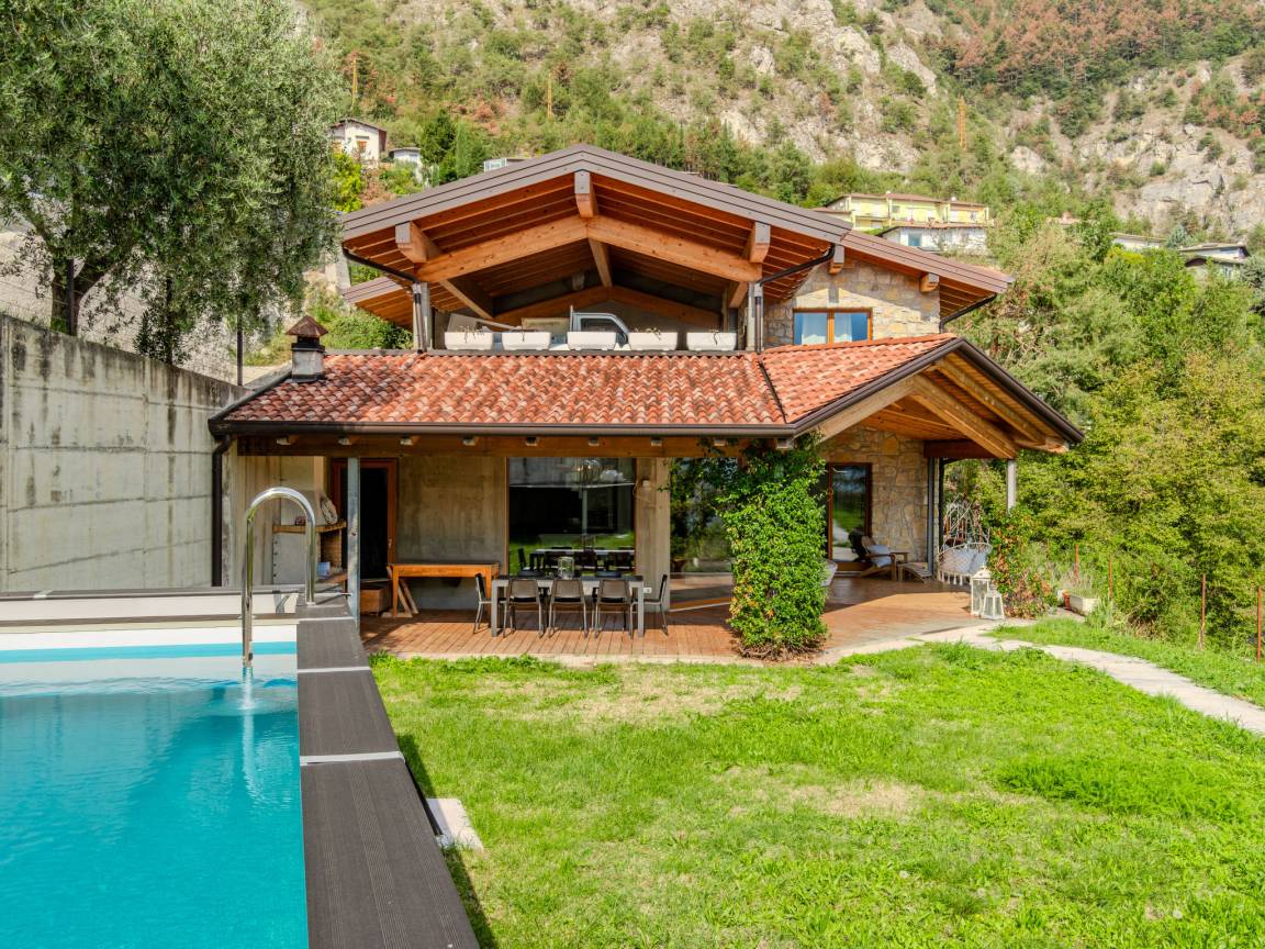 245 M² Casa Vacanza ∙ 4 Camere Da Letto ∙ 8 Ospiti - Limone Sul Garda
