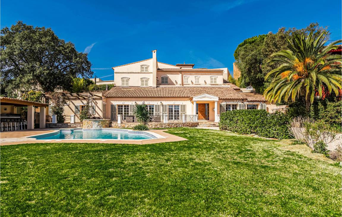 350 M² Maison De Vacances ∙ 7 Chambres ∙ 15 Personnes - Saint-Raphaël