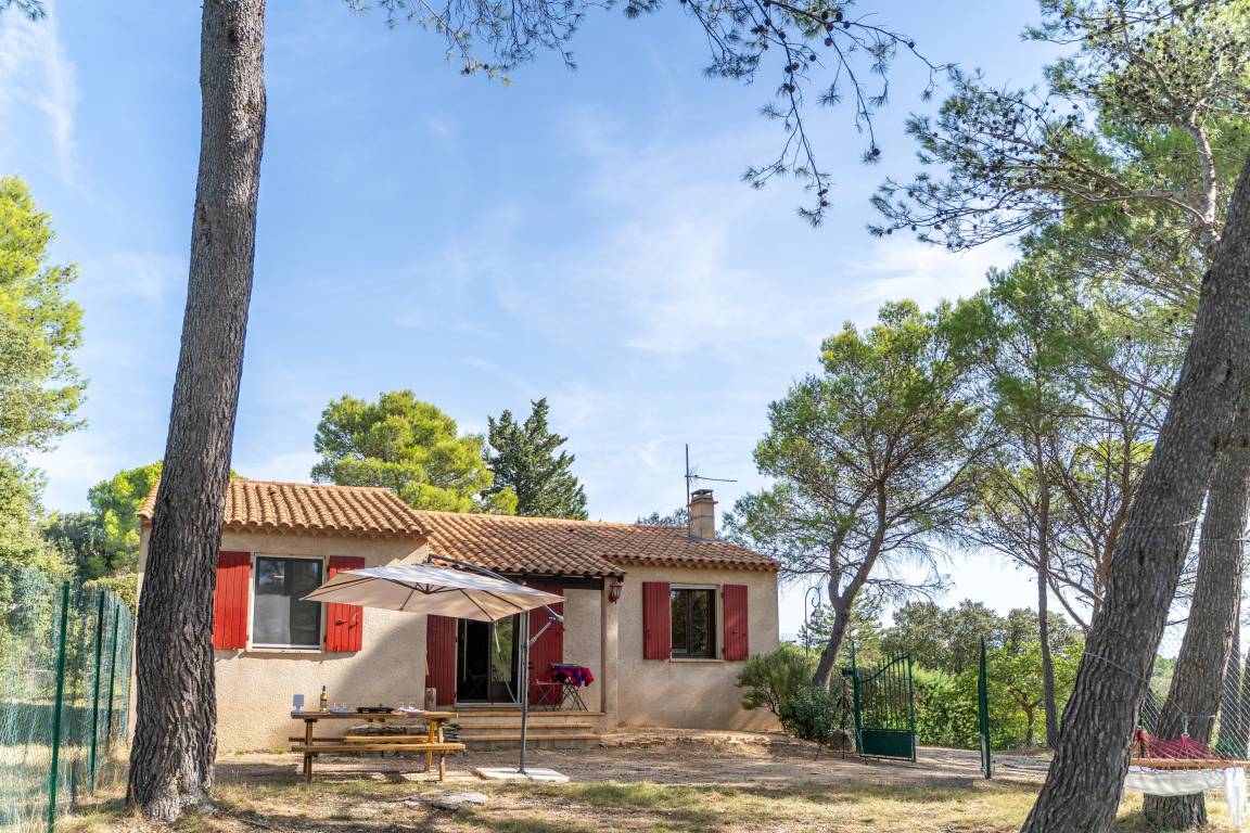 75 M² Huis ∙ 2 Slaapkamers ∙ 4 Gasten - Bollène