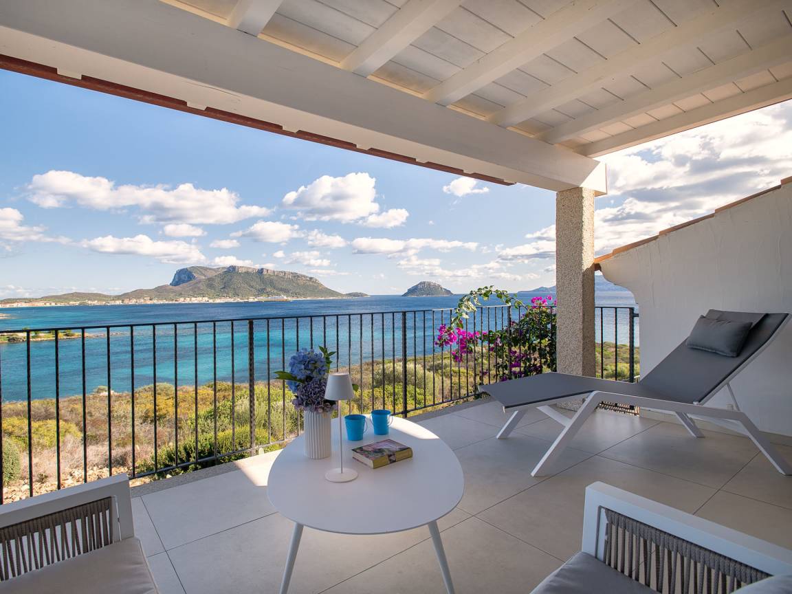 60 M² Apartment ∙ 2 Bedrooms ∙ 5 Guests - Golfo Aranci