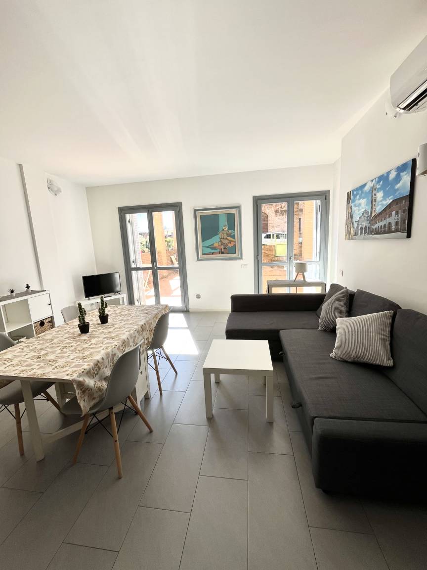 60 M² Apartment ∙ 1 Bedroom ∙ 4 Guests - Lucca