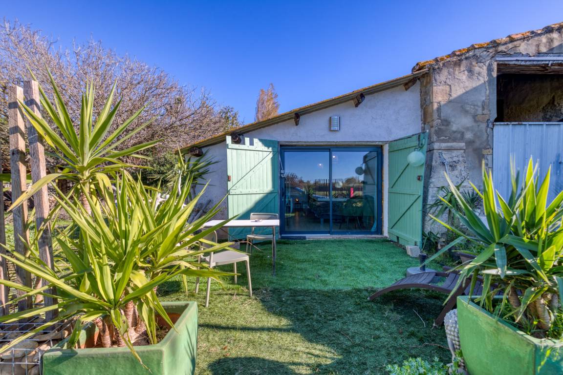 30 M² Studio Flat ∙ 1 Bedroom ∙ 2 Guests - Les Baux-de-Provence