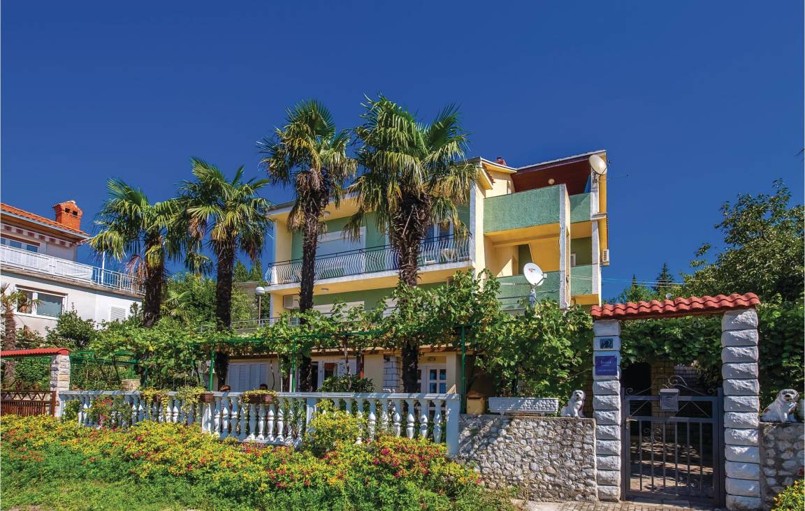 39 M² Apartment ∙ 2 Bedrooms ∙ 5 Guests - Crikvenica