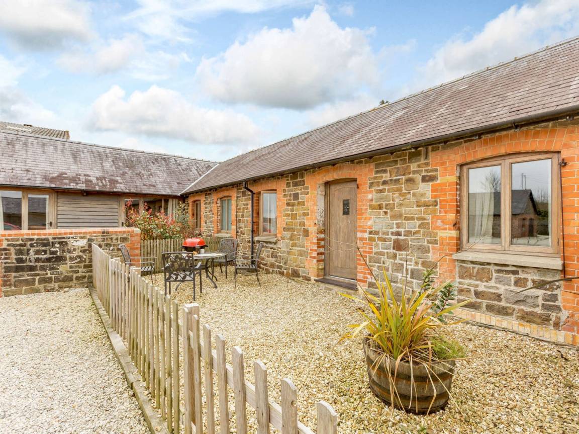 Cottage ∙ 2 Bedrooms ∙ 4 Guests - North Devon District