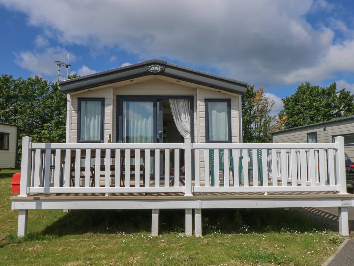 Cottage ∙ 2 Bedrooms ∙ 6 Guests - Portsmouth