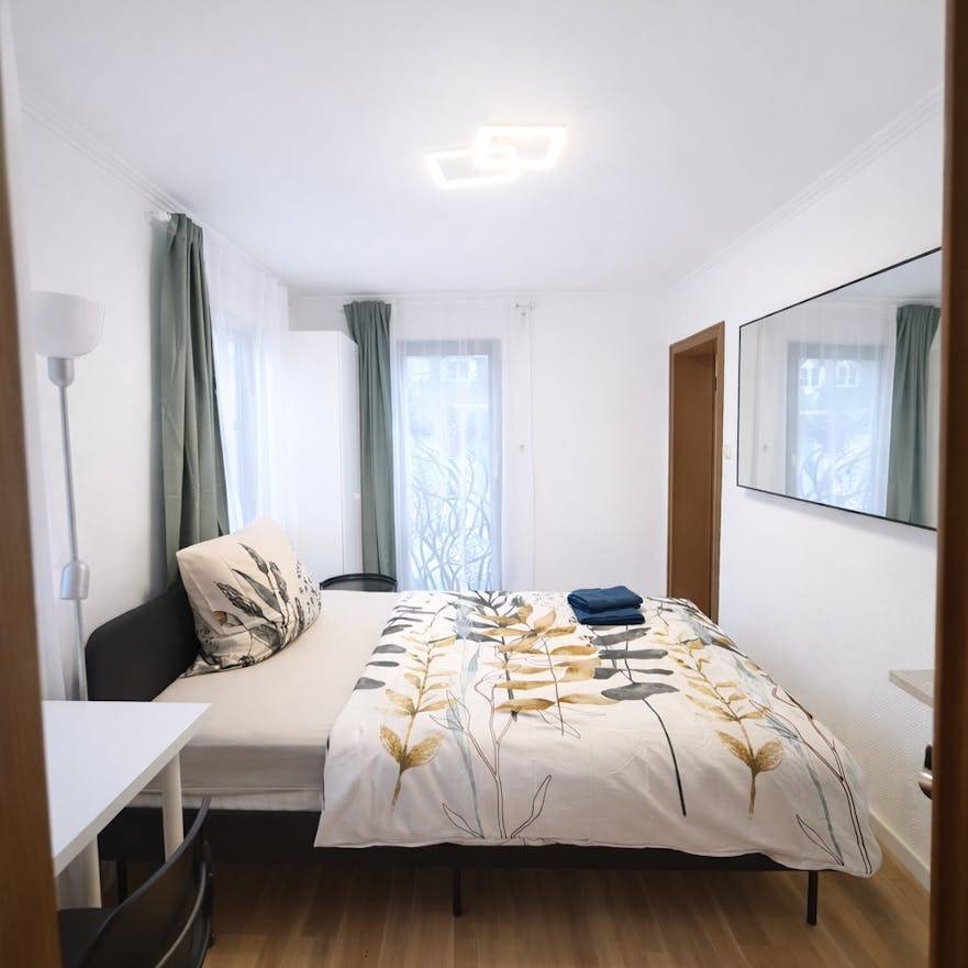 120 M² Ferienwohnung ∙ 5 Schlafzimmer ∙ 5 Gäste - Olching