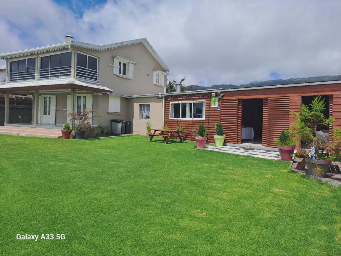 164 M² Casa Rural ∙ 5 Habitaciones ∙ 11 Huéspedes - Saint-Joseph