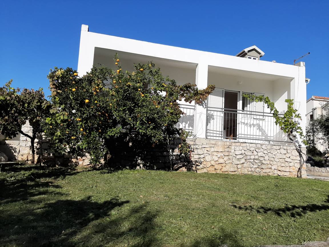 65 M² Ferienwohnung ∙ 3 Schlafzimmer ∙ 7 Gäste - Primošten