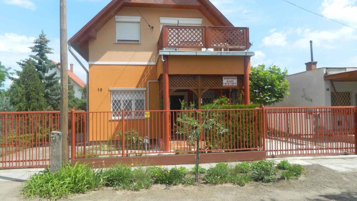 46 M² Apartment ∙ 2 Bedrooms ∙ 4 Guests - Cserkeszőlő