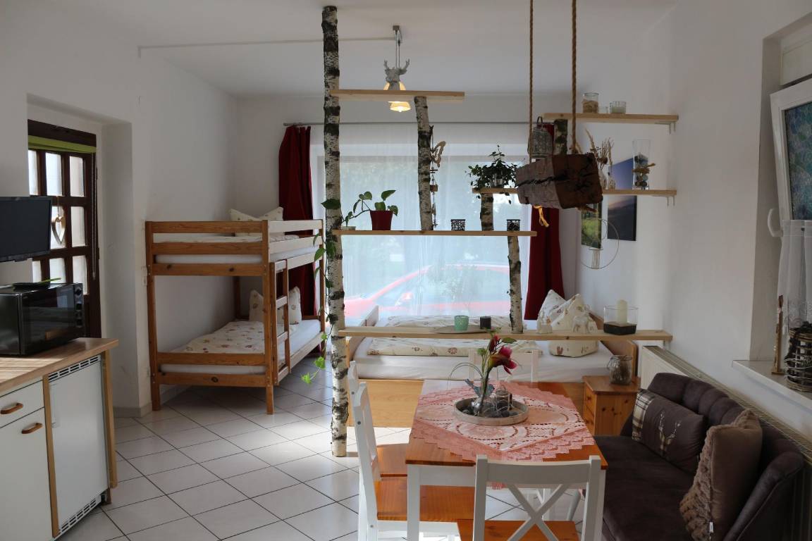 33 M² Ferienwohnung ∙ 5 Gäste - Saalburg-Ebersdorf