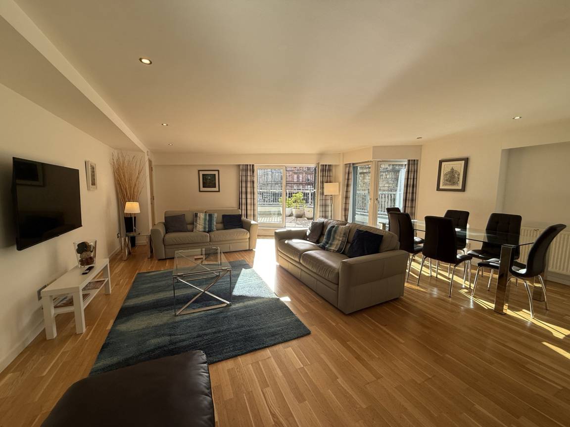 90 M² Apartment ∙ 1 Bedroom ∙ 4 Guests - Glasgow
