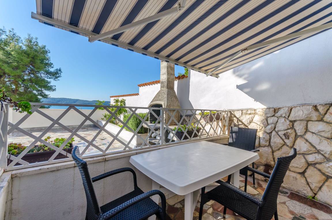 30 M² Ferienwohnung ∙ 1 Schlafzimmer ∙ 3 Gäste - Trogir