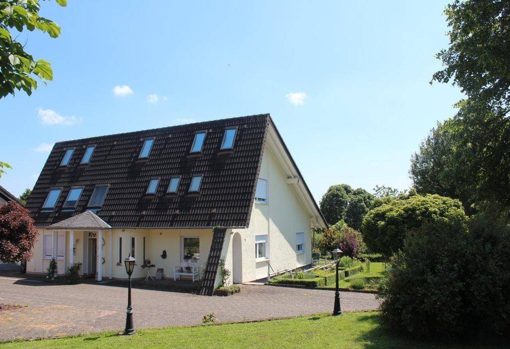 100 M² Ferienwohnung ∙ 2 Schlafzimmer ∙ 4 Gäste - Blankenheim