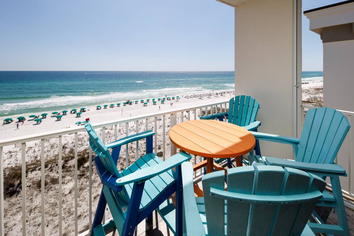 130 M² Apartment ∙ 3 Bedrooms ∙ 8 Guests - Okaloosa Island, FL