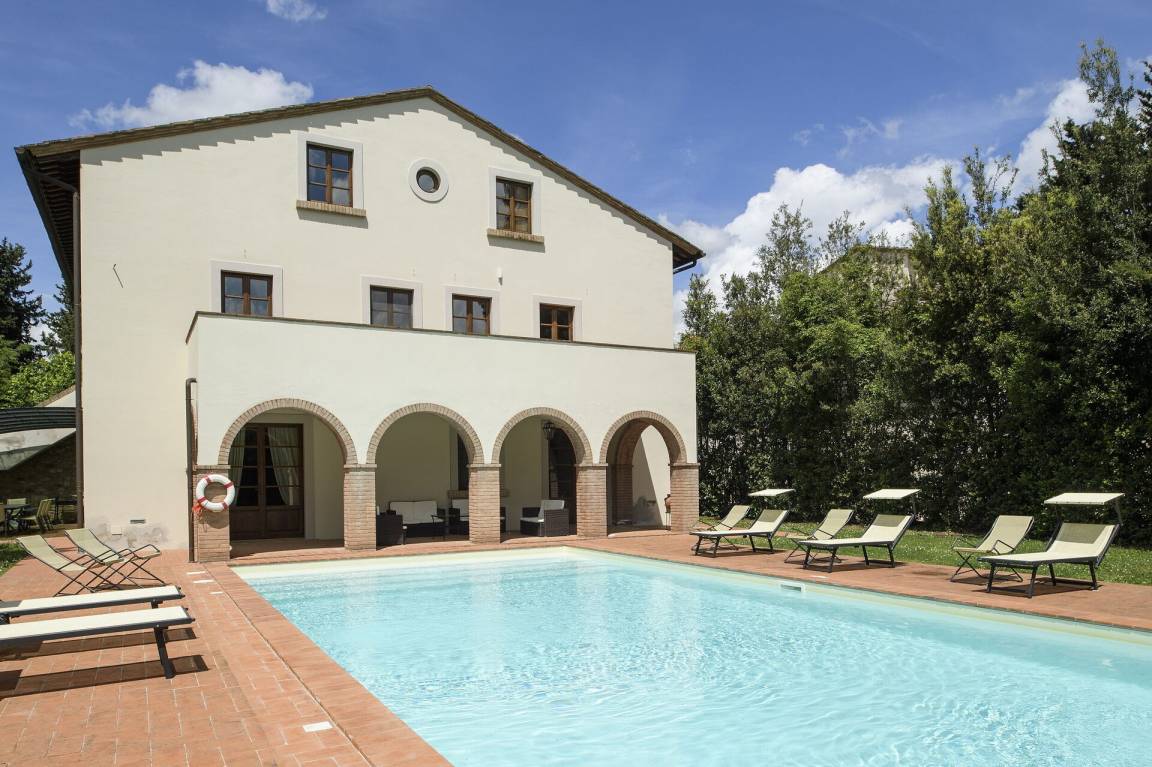 250 M² Villa ∙ 5 Bedrooms ∙ 10 Guests - San Gimignano