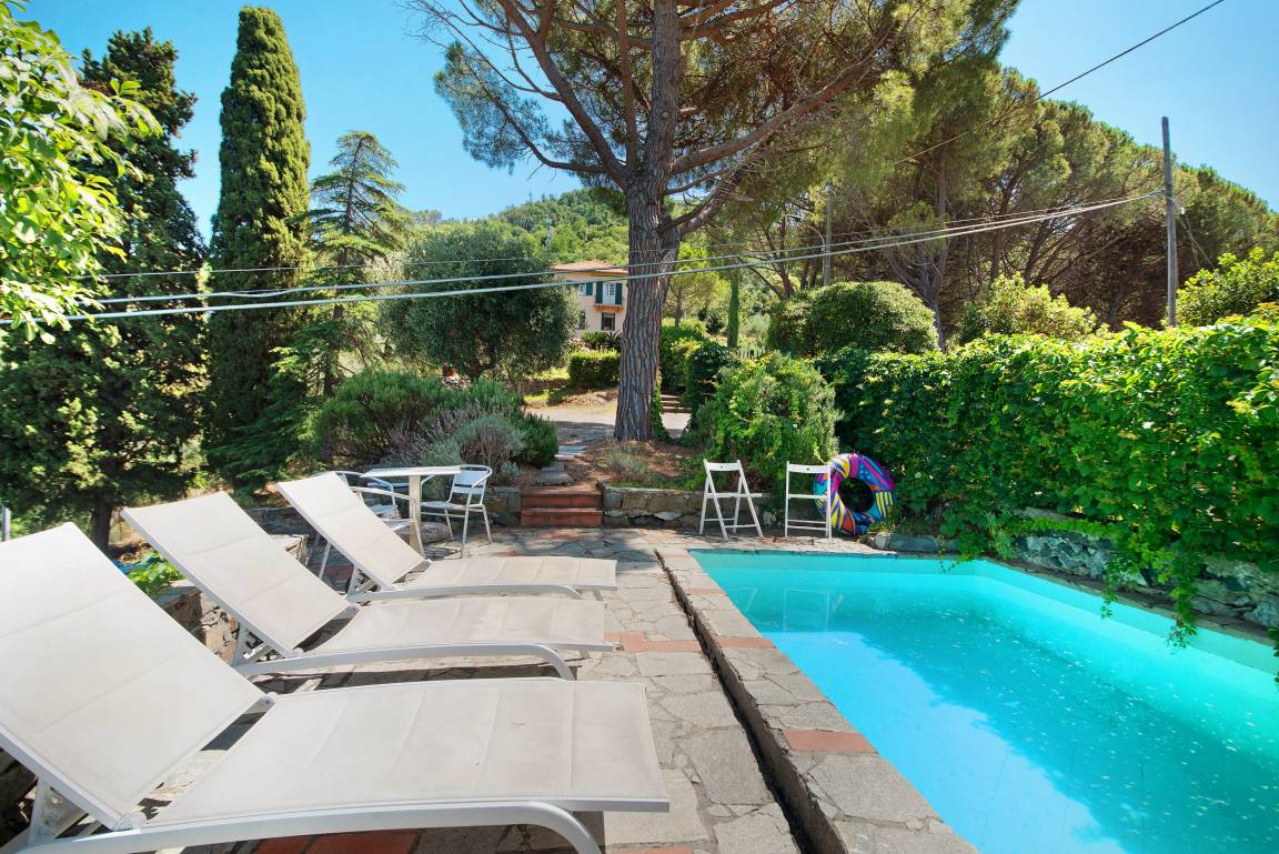 200 M² Villa ∙ 5 Bedrooms ∙ 10 Guests - Monterosso al Mare