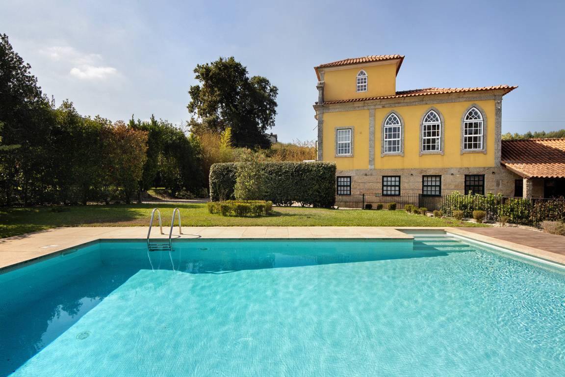 200 M² Maison De Vacances ∙ 4 Chambres ∙ 9 Personnes - Lousada