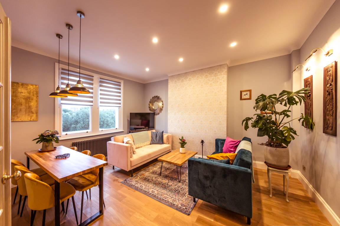 59 M² Apartment ∙ 1 Bedroom ∙ 4 Guests - Eastbourne