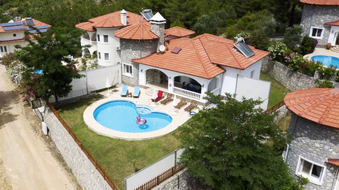 200 M² Villa ∙ 3 Bedrooms ∙ 7 Guests - Dalaman