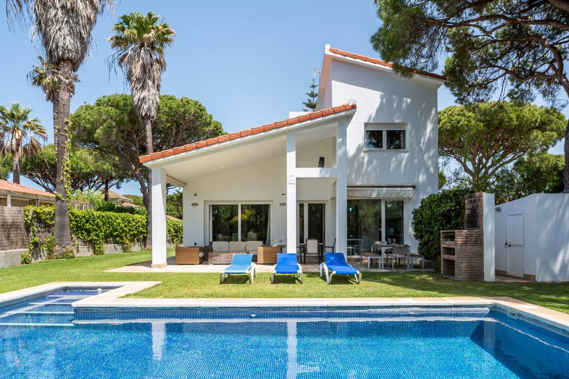 300 M² Villa ∙ 5 Habitaciones ∙ 10 Huéspedes - Chiclana de la Frontera