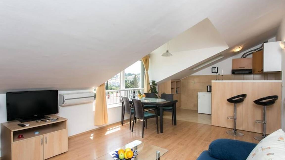 60 M² Apartment ∙ 2 Bedrooms ∙ 4 Guests - Dubrovnik