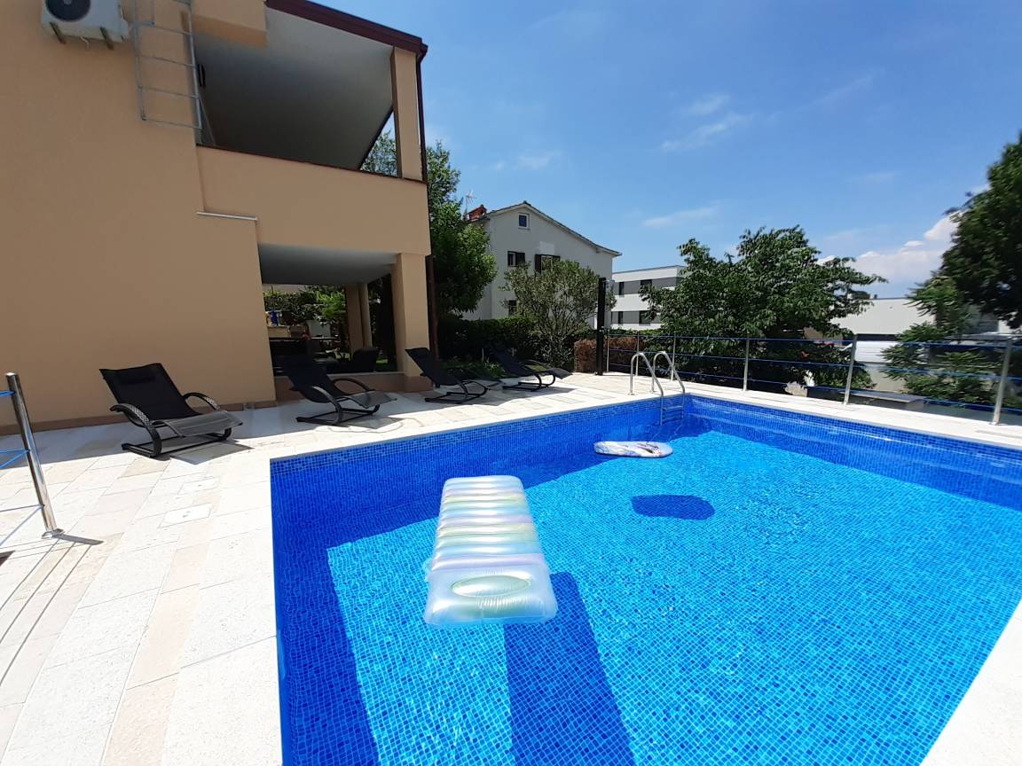 94 M² Apartment ∙ 3 Bedrooms ∙ 6 Guests - Malinska