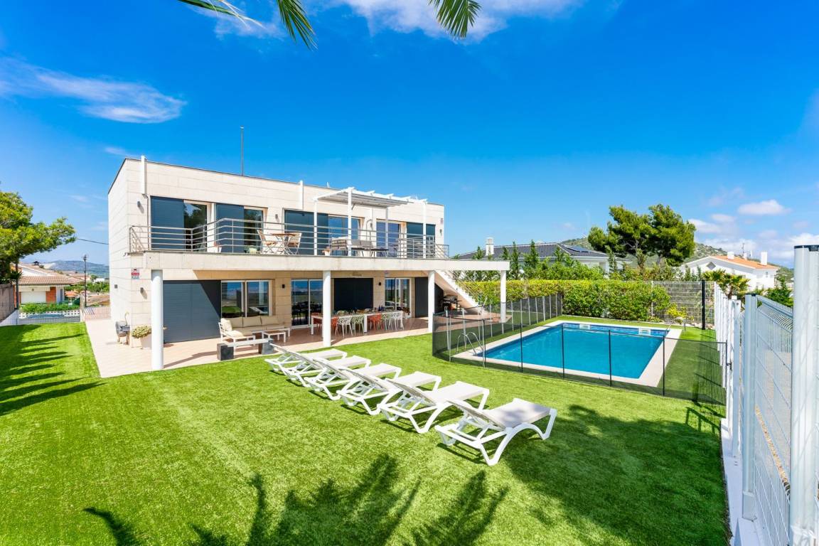 Villa Vacanza ∙ 6 Camere Da Letto ∙ 12 Ospiti - Vilanova i la Geltrú
