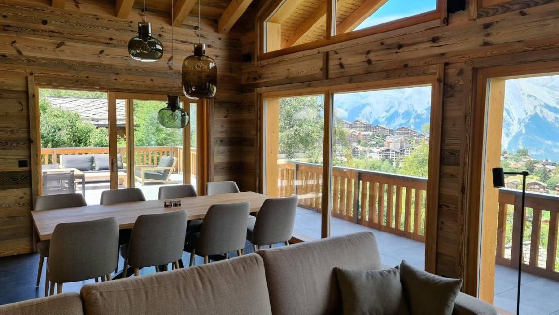 120 M² Huis ∙ 4 Slaapkamers ∙ 8 Gasten - Sion